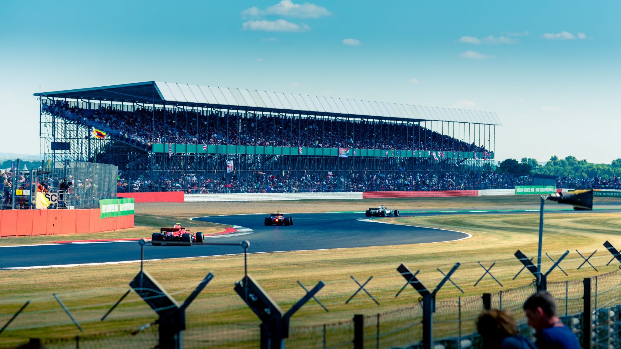 24 Super Facts about Silverstone - WiseApp | Brain Game